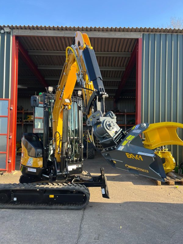 Tilting Hitch – Exac-One Ltd